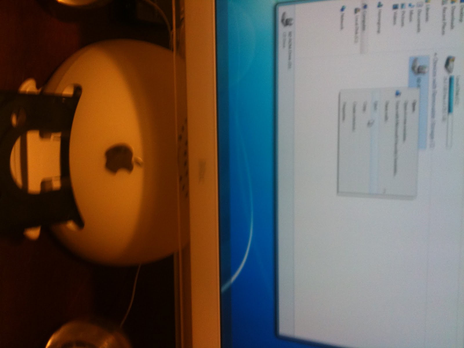 Dremel Junkie: iMac G4 20" All-In-One ECX Mod - Completed