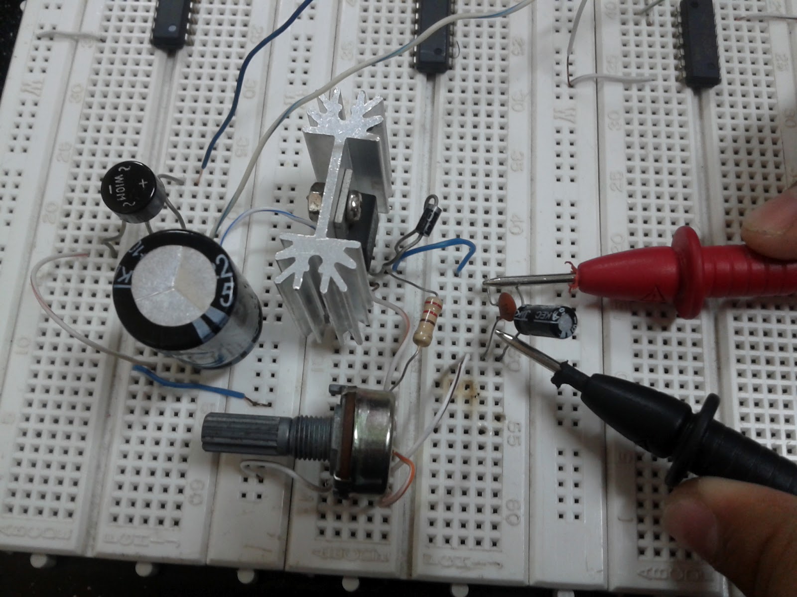 Electrónica Básica!: Fuente Variable!