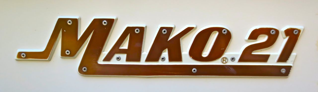 TimWaagBlog: SOLD!!! Mako 21 Center Console w/200HP Merc Outboard