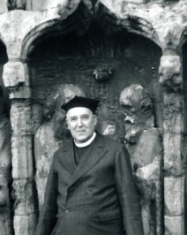 Tonus Peregrinus: Two Prayers of Eric Milner White