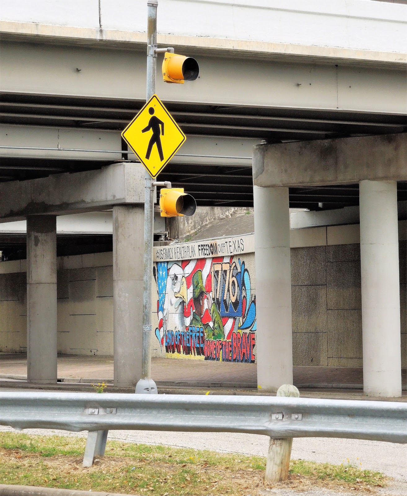 Houston in Pics: Public Freeway Underpass Art