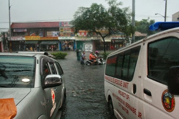 PHILIPPINE NATIONAL SECURITY & OTHER ISSUES: Ondoy flooding in ...