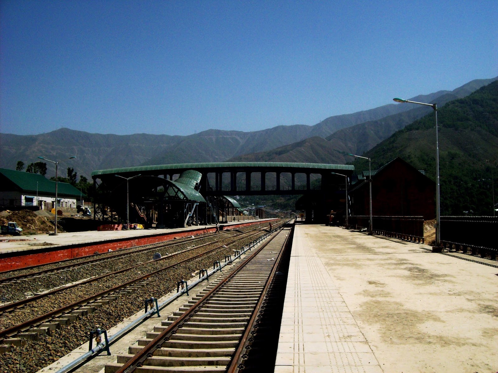 CHINAR SHADE : PIR PANJAL TRAIN TUNNEL AND BANIHAAL RAILWAY STATION IS ...