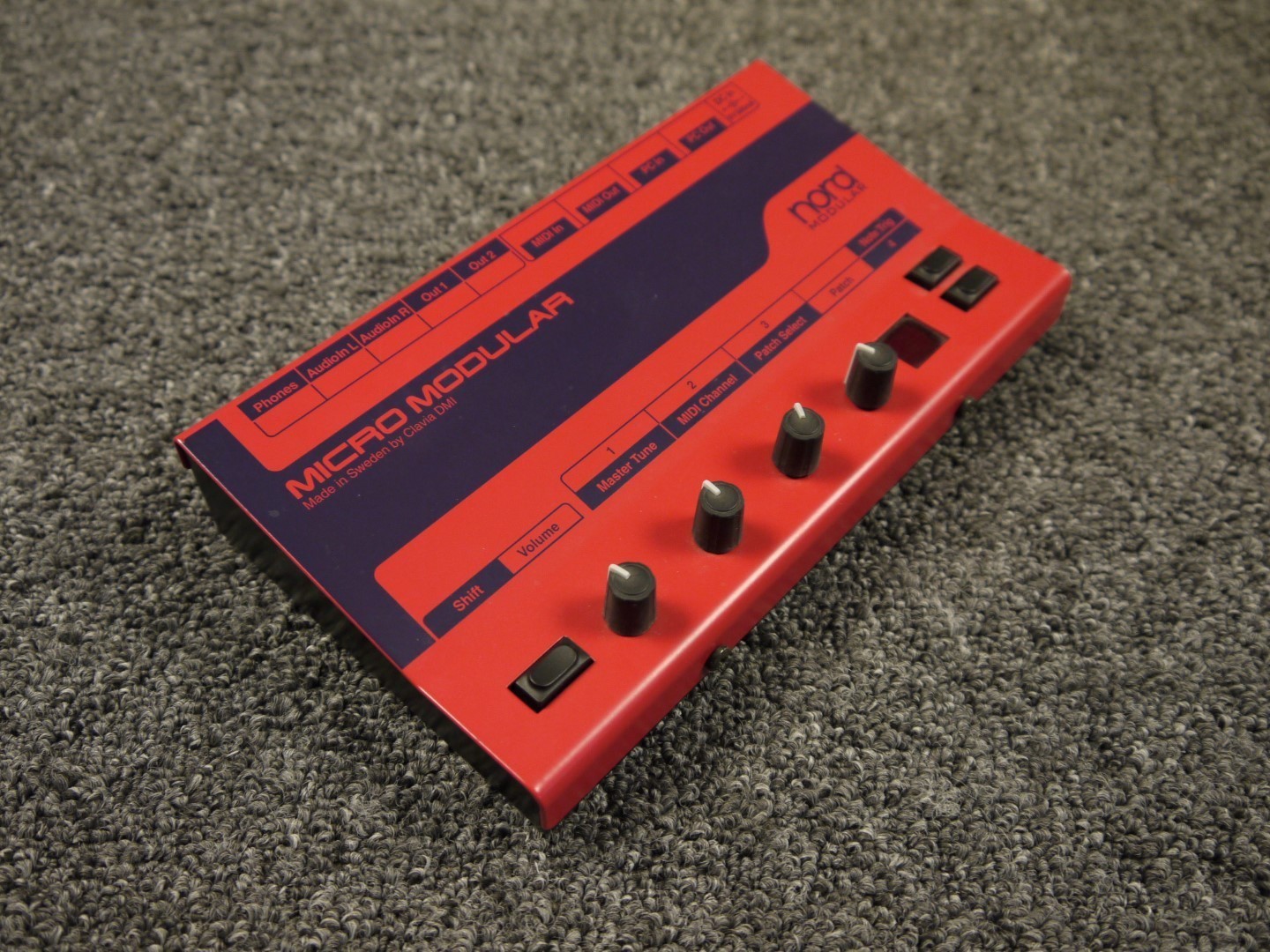 MATRIXSYNTH: Nord Micro Modular Synthesizer SN 99031353