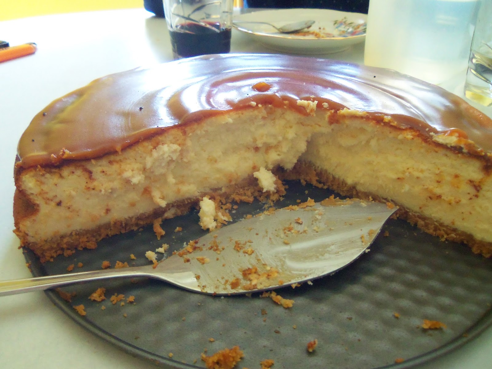 Cheesecake con caramelo salado - Andreíta come de todo