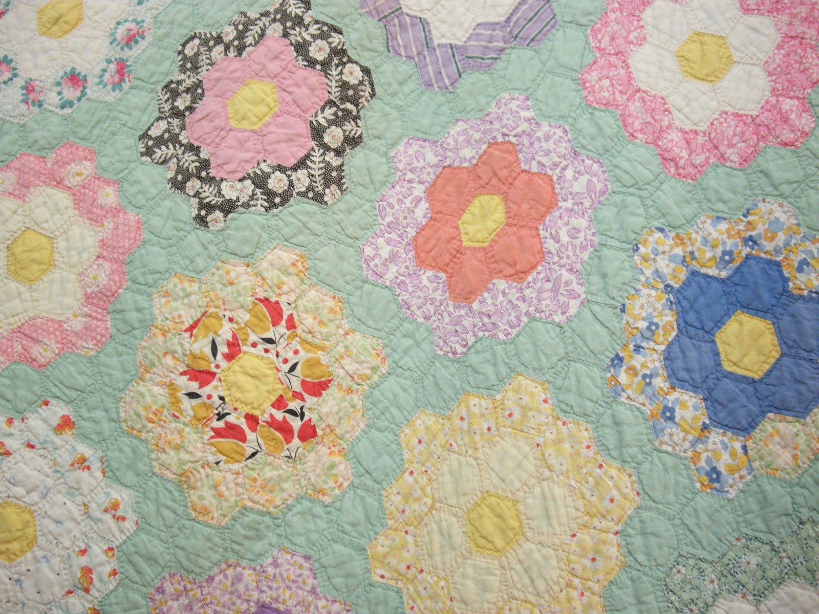 Quilty Folk: Pics of my Vintage Reproduction in the Local Quilt Show ...