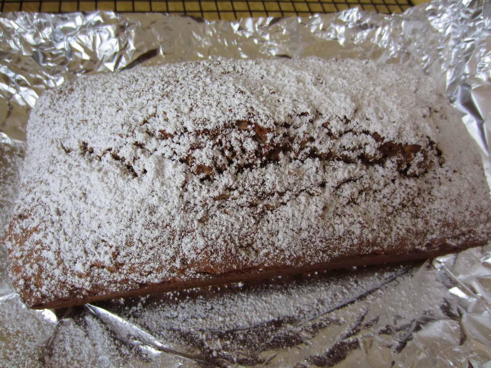 My Patchwork Quilt: FRESH APPLE NUT BREAD