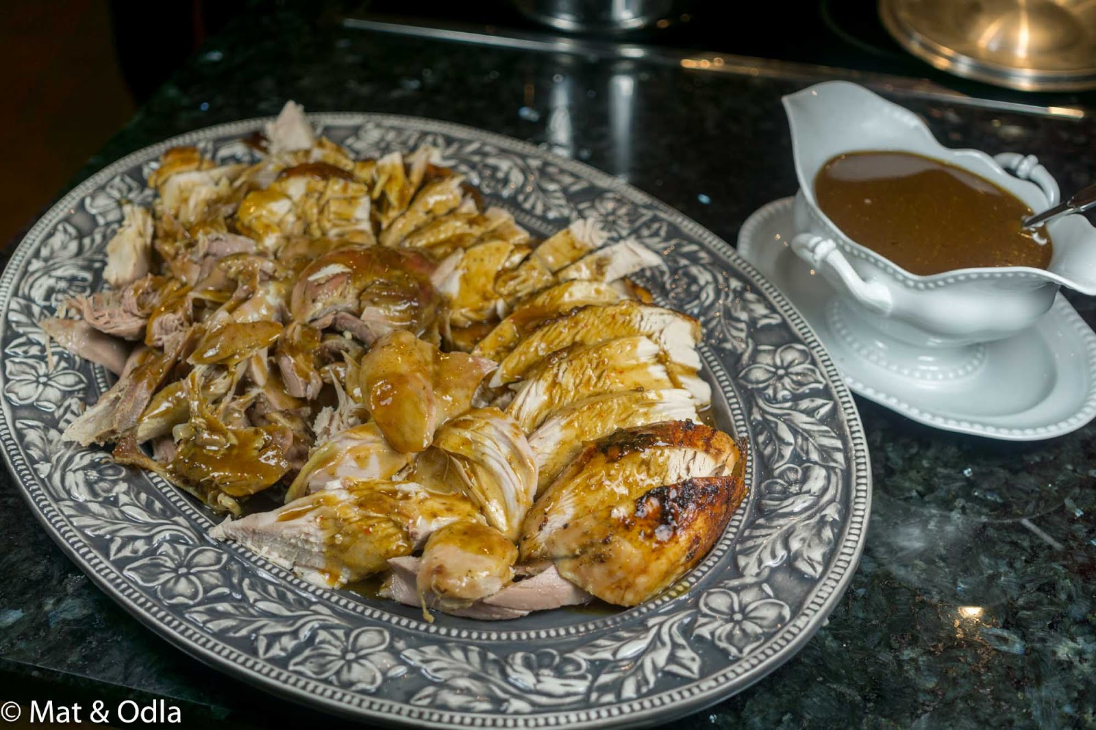 Hel kalkon i ugn med himmelsk sås