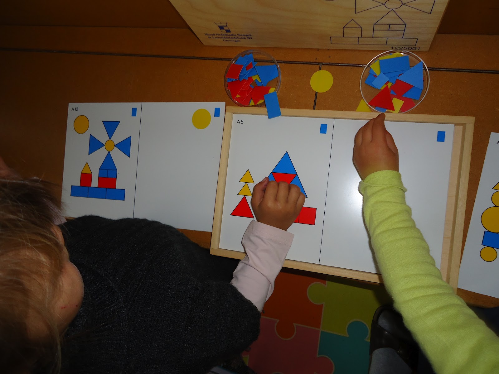 Derde kleuterklas: 2013-2014: THEMA: VORMEN!