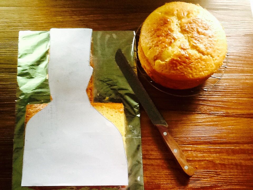 OUR NEWSWEEK- Hyperrealism Chef Cake