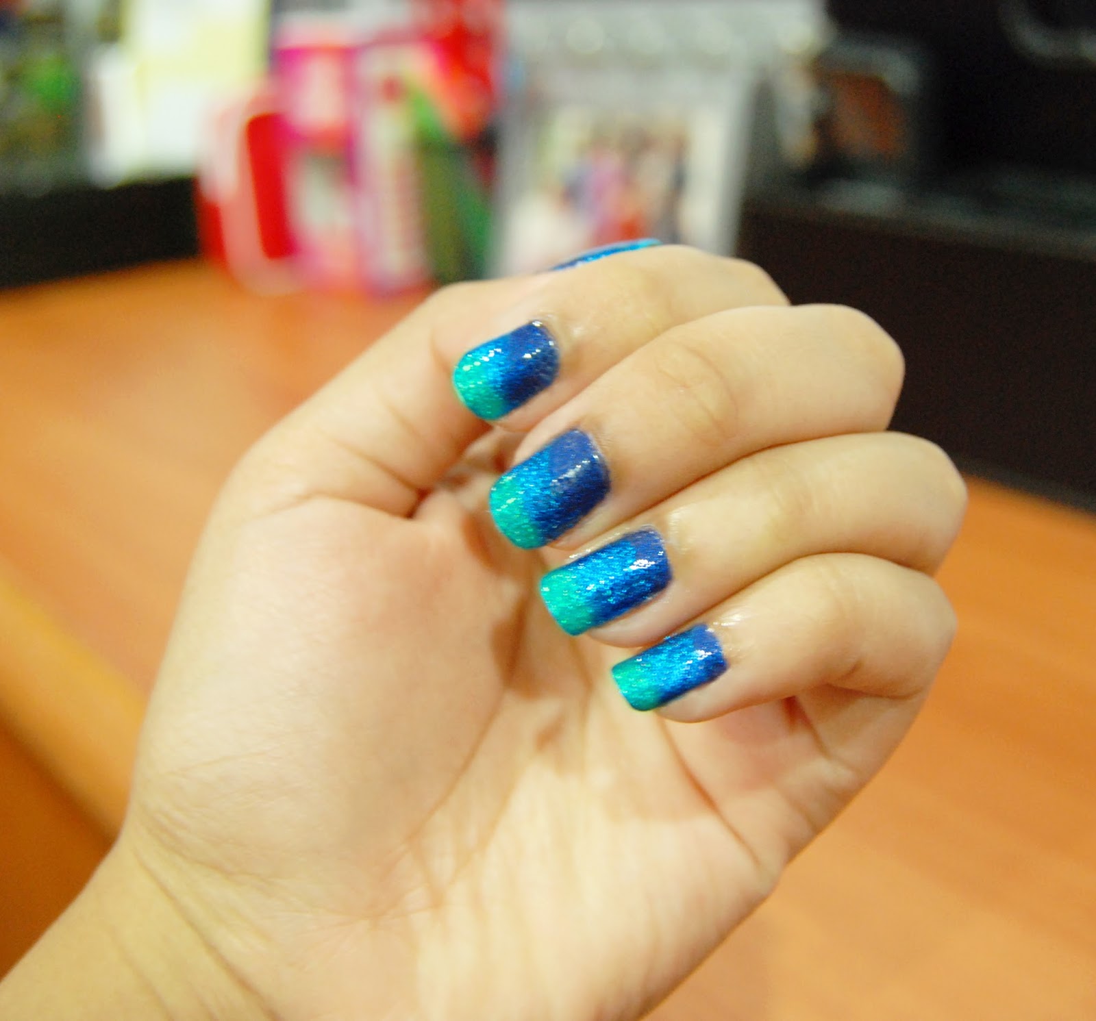 Pen My Blog: DIY Blue Gradient Nail Art Tutorial