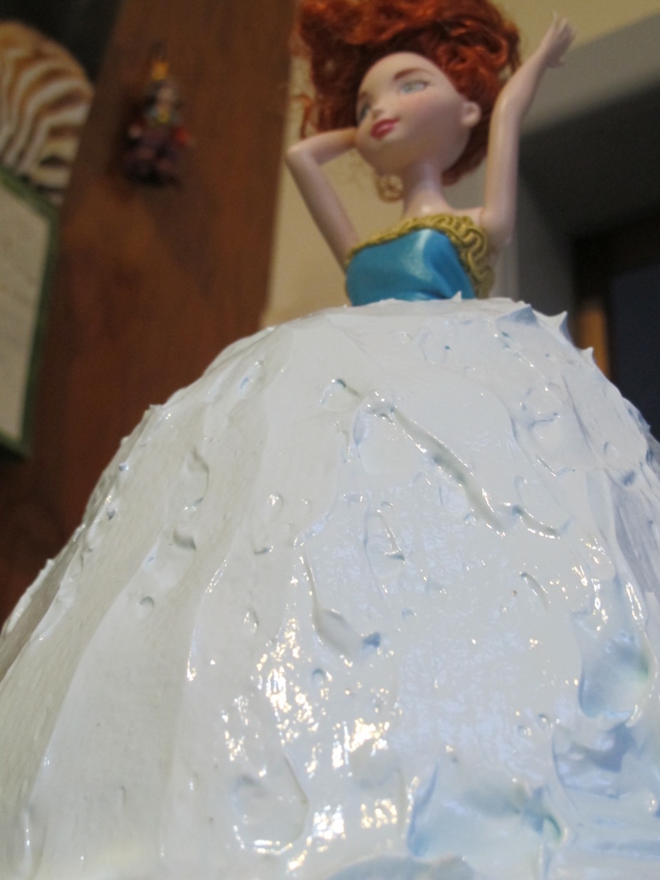 muppys: Princess Merida Disney Brave Cake (Lemon White Chocolate Mud ...