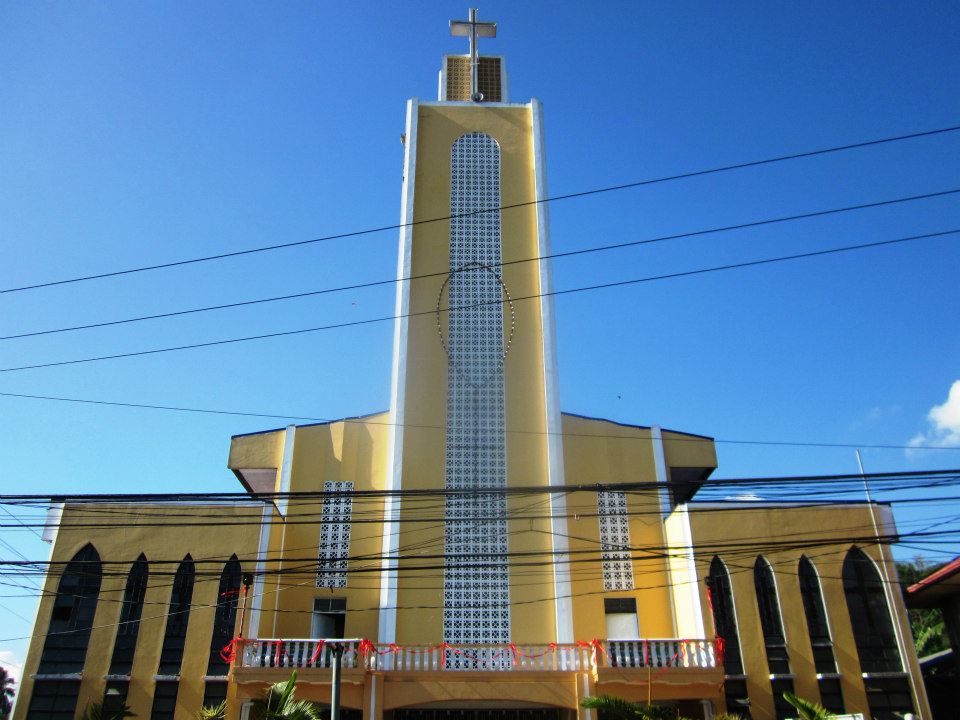 Ben Goes Where: Visita Iglesia in Batangas