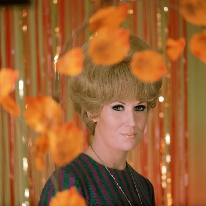 Britain's Queen of Pop: 46 Beautiful Photos of Dusty Springfield in the ...