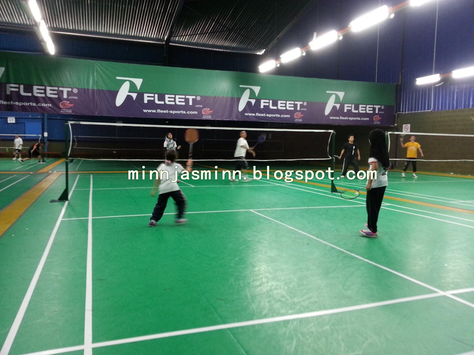 minnjasminn.blogspot.com: Main badminton @ KSL Sports Centre Puchong Utama