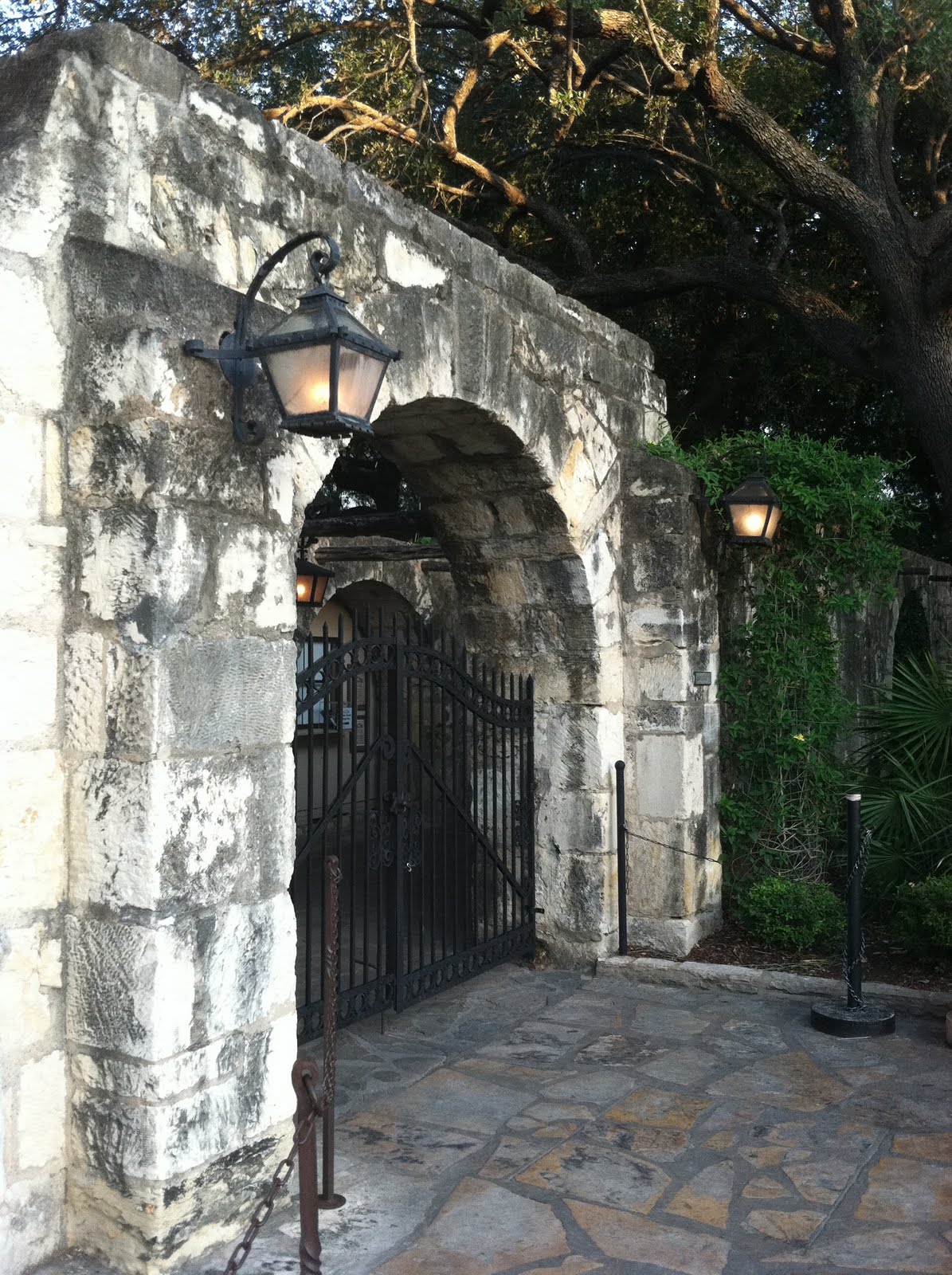 The Modern Sophisticate: Alamo, San Antonio