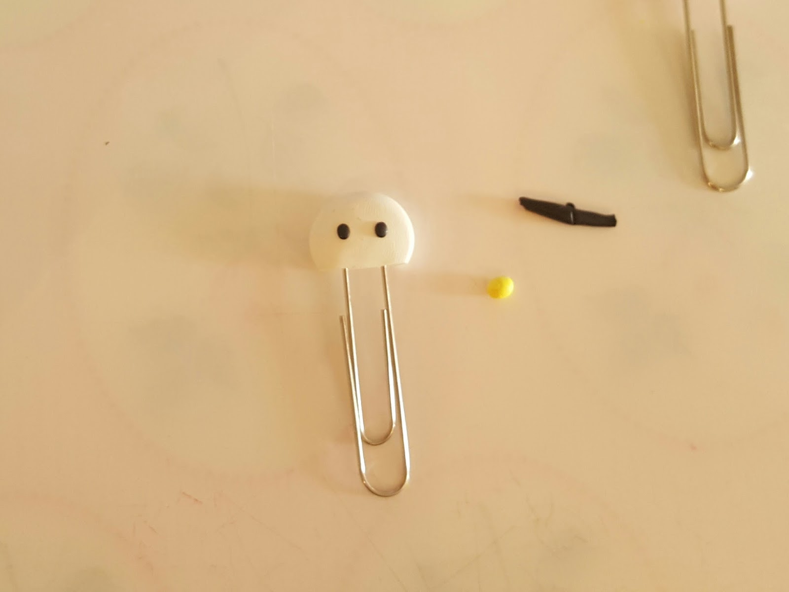 Dodo Charms: Donald duck paper clip charm with polymer clay