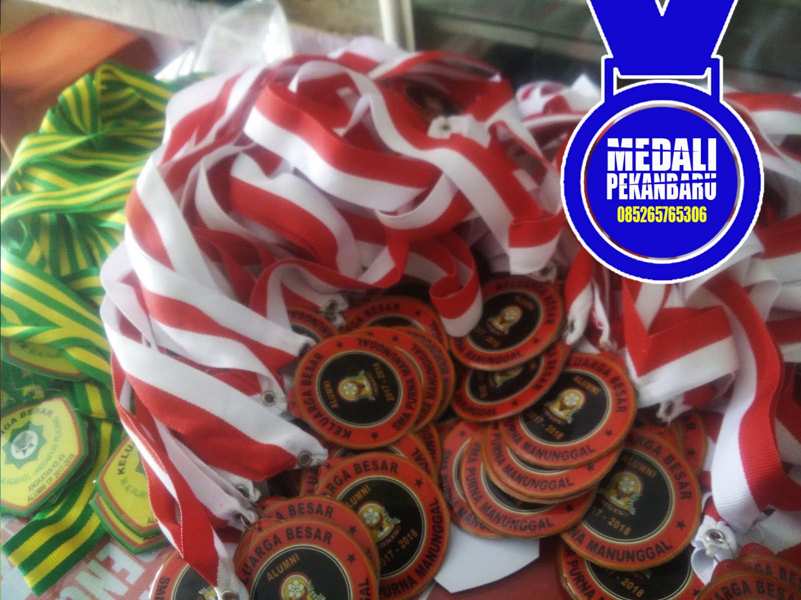 TEMPAT PESAN MEDALI PEKANBARU RIAU - Pusat Medali Pekanbaru