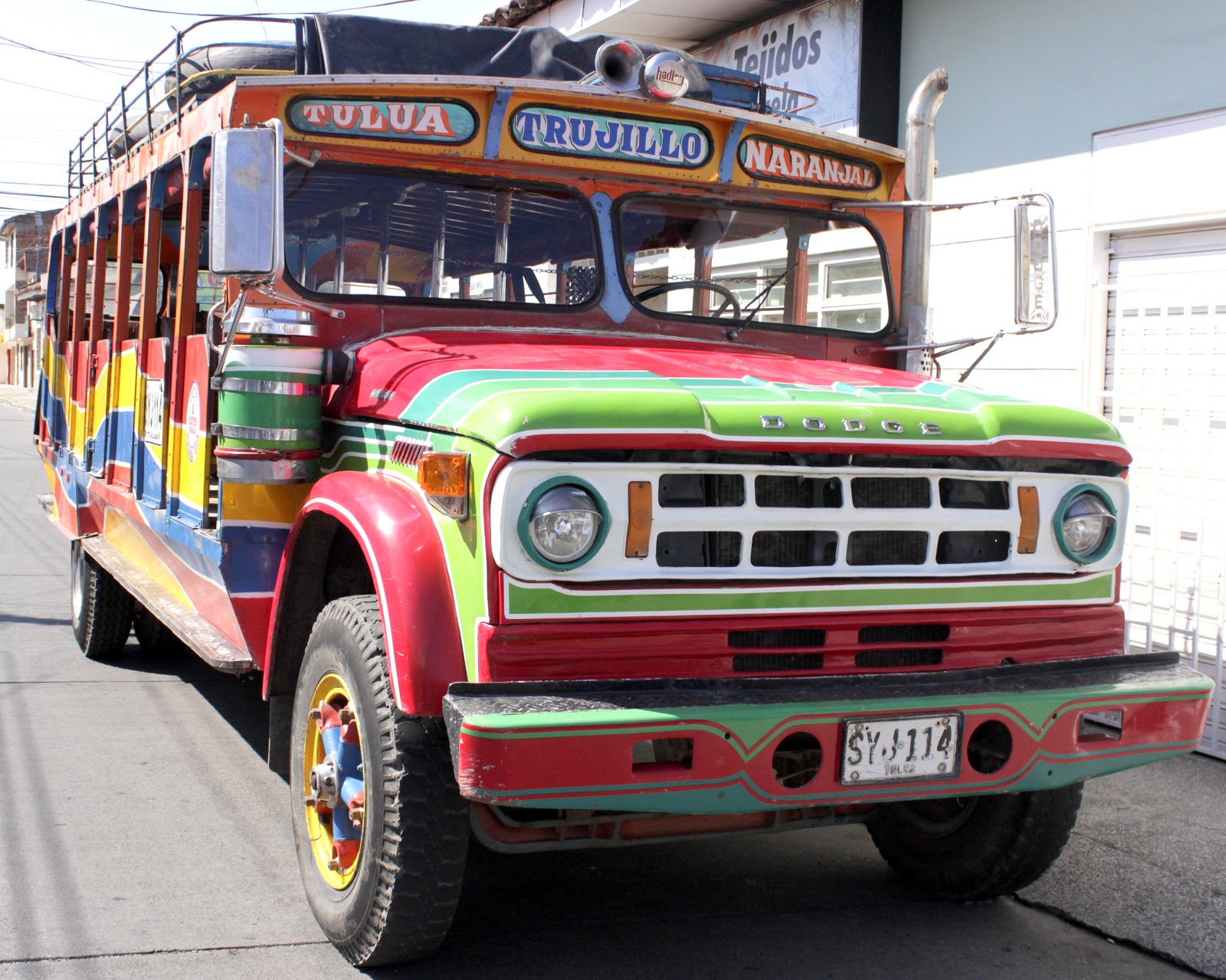 Foto Hoyos1: Tipico Transporte Rural Valluno