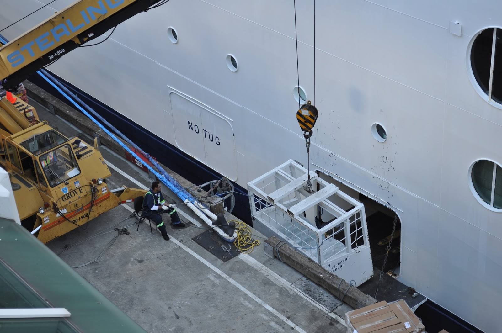 Cruise Ship Compendium: Cruise Ship Hull Markings - What do They Mean?