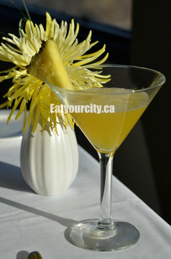 Eat Your City: La Ronde revolving restaurant in Crown Plaza Chateau ...