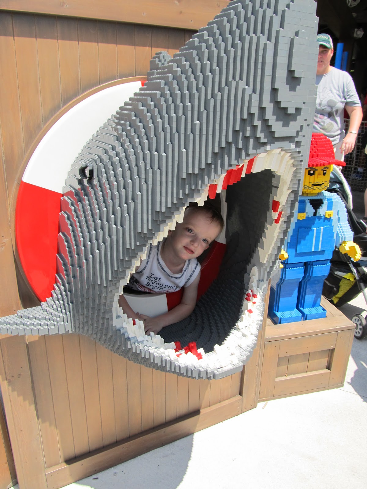 The Mosenthins: Legoland 2 (And really cool water ski show pictures)