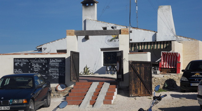 Paseo y comida: Restaurante Coll de Rates, cocina alemana de la alta ...