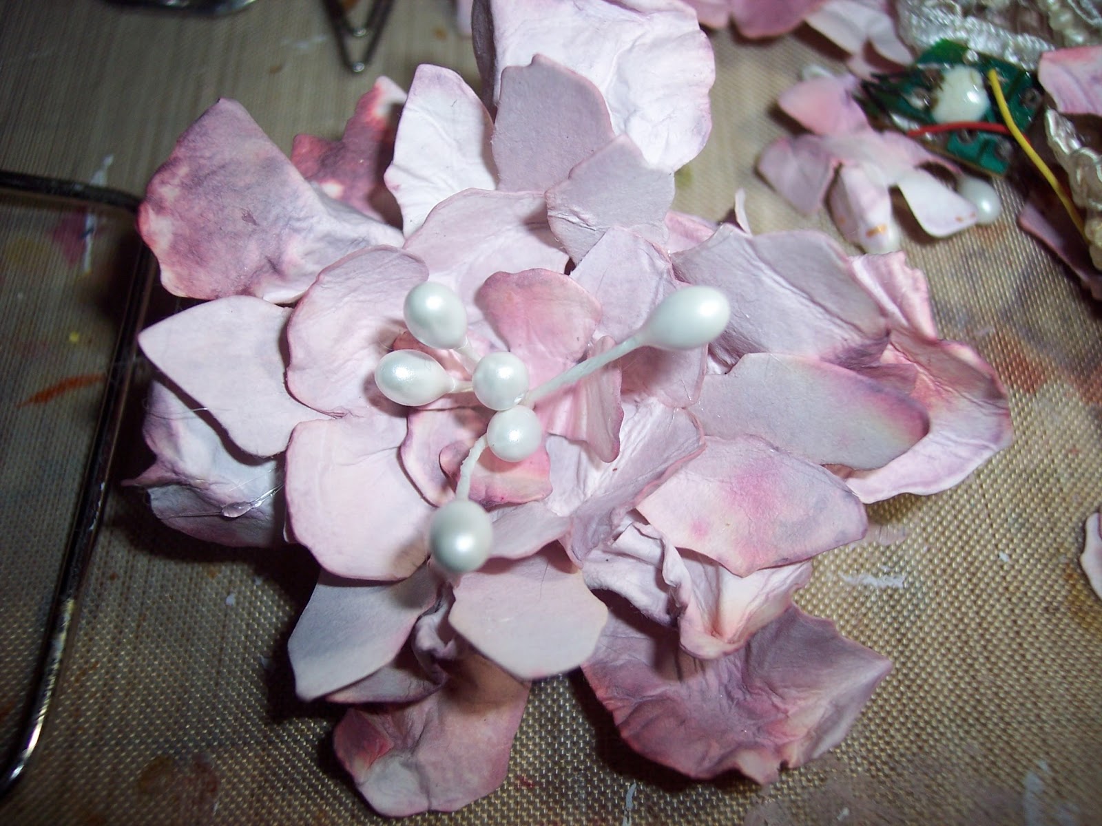 Put the Glue Down: TUTORIAL : Starch Flowers using Tim Holtz Tattered ...