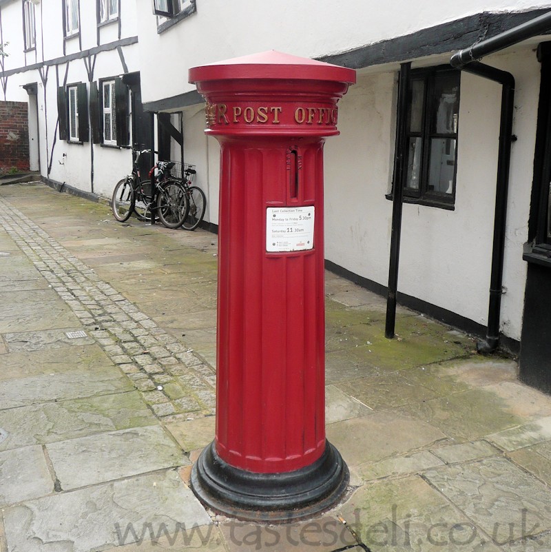 New Tastes ... Tastes News: Beautiful Eton # 2 - Victorian Post Box