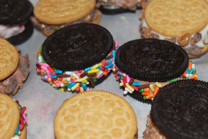 Bolling With 5: DIY Oreo Ice Cream Cookies