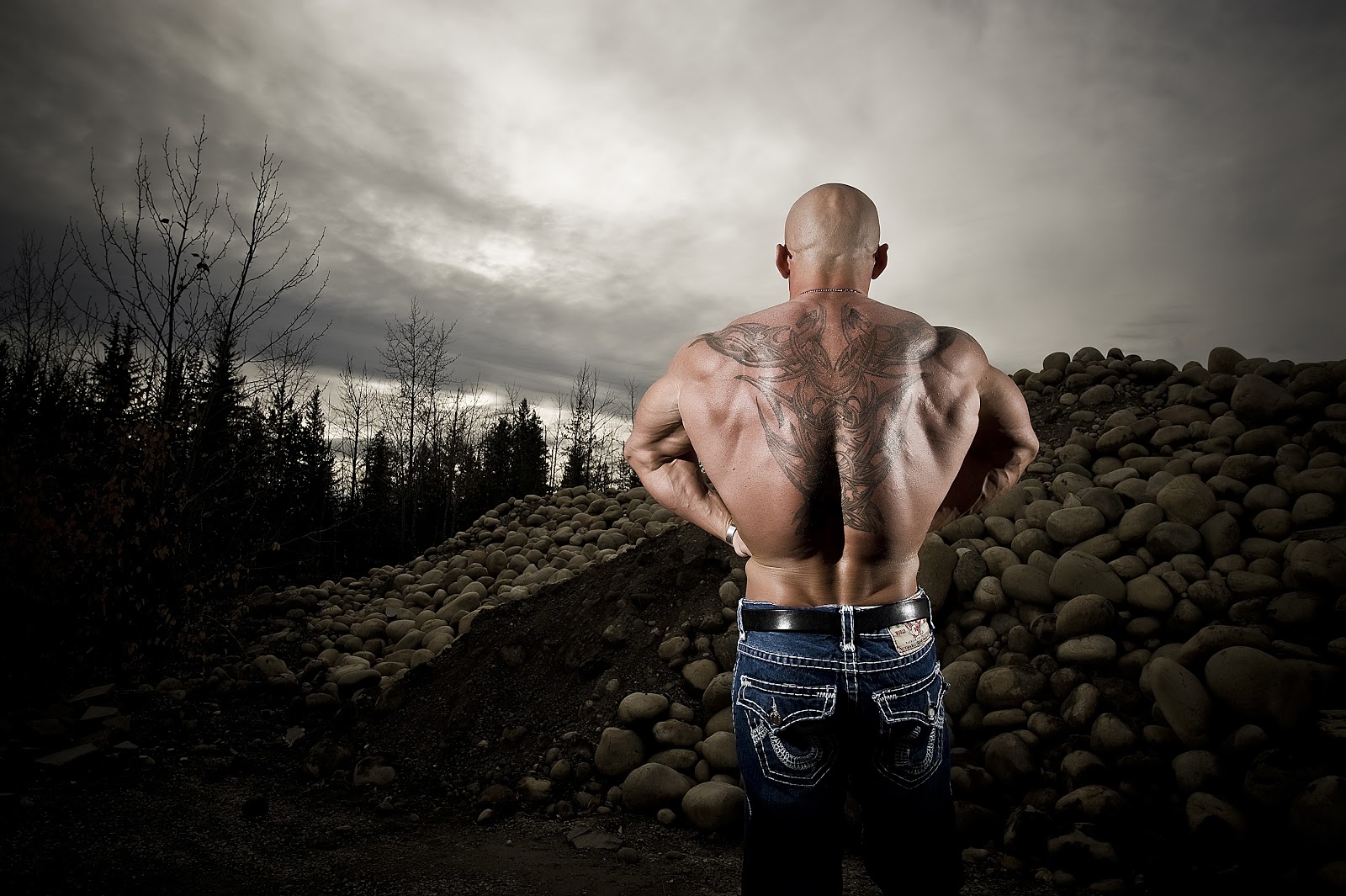 Peace Country Body Builder