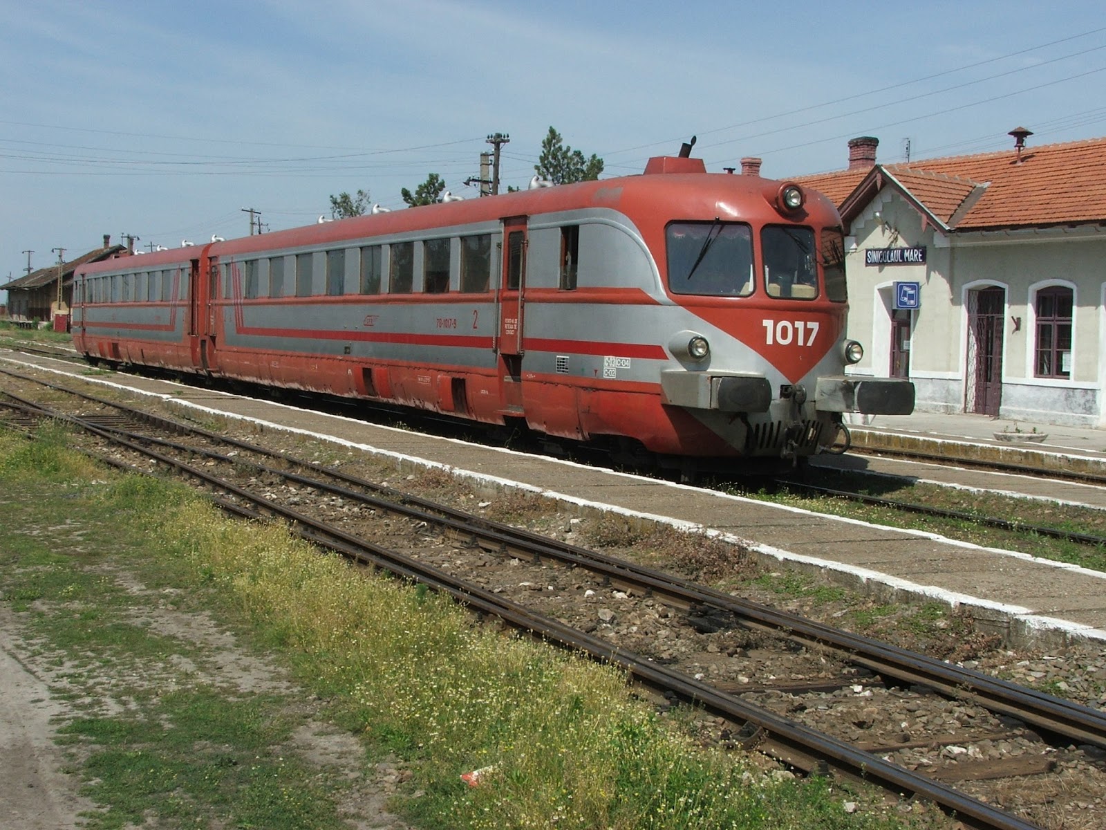 Suntem România! (revistă-magazin independenta): 001. Trenul - mai vechi ...