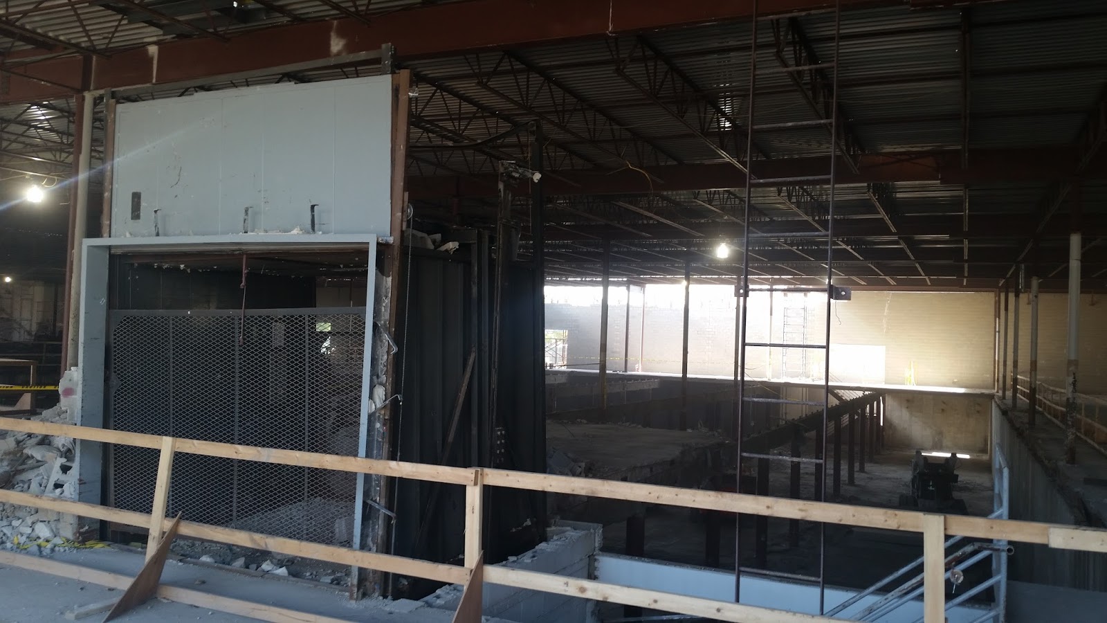 Chicago Elevator Maintenance - Colley Elevator: August 2015