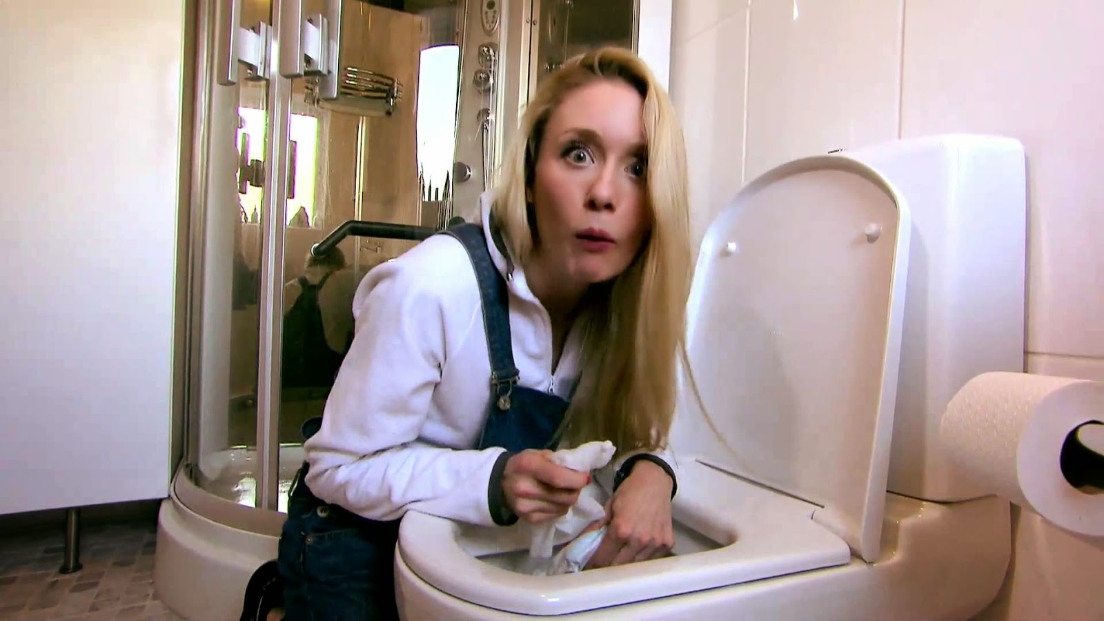 Funnest Toilet Prank Must Watch Ezinearticles