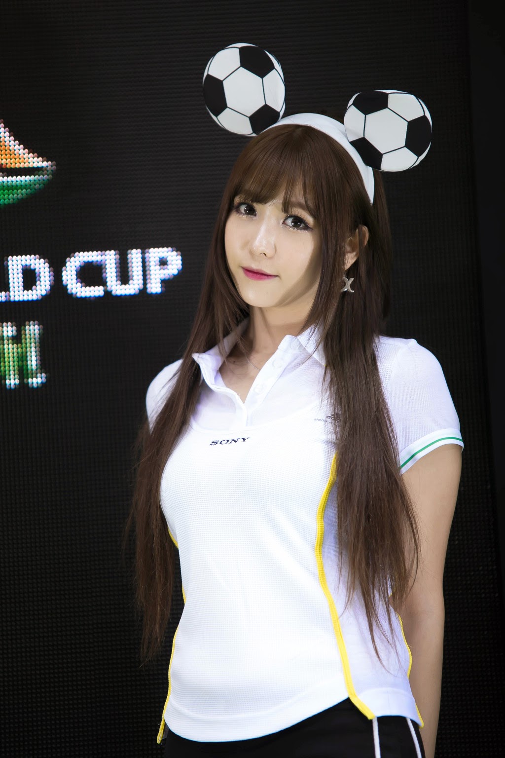 Korean Race Queens: Lee Eun Hye at Photo & Imaging Korea 2014