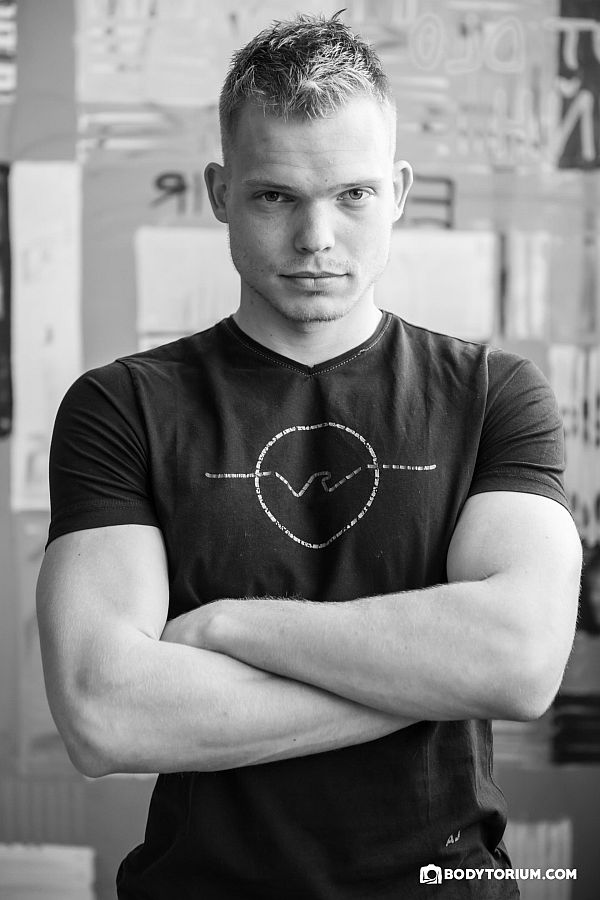 Favorite Hunks & Other Things: The Shy Exhibitionist: Milan by Bodytorium