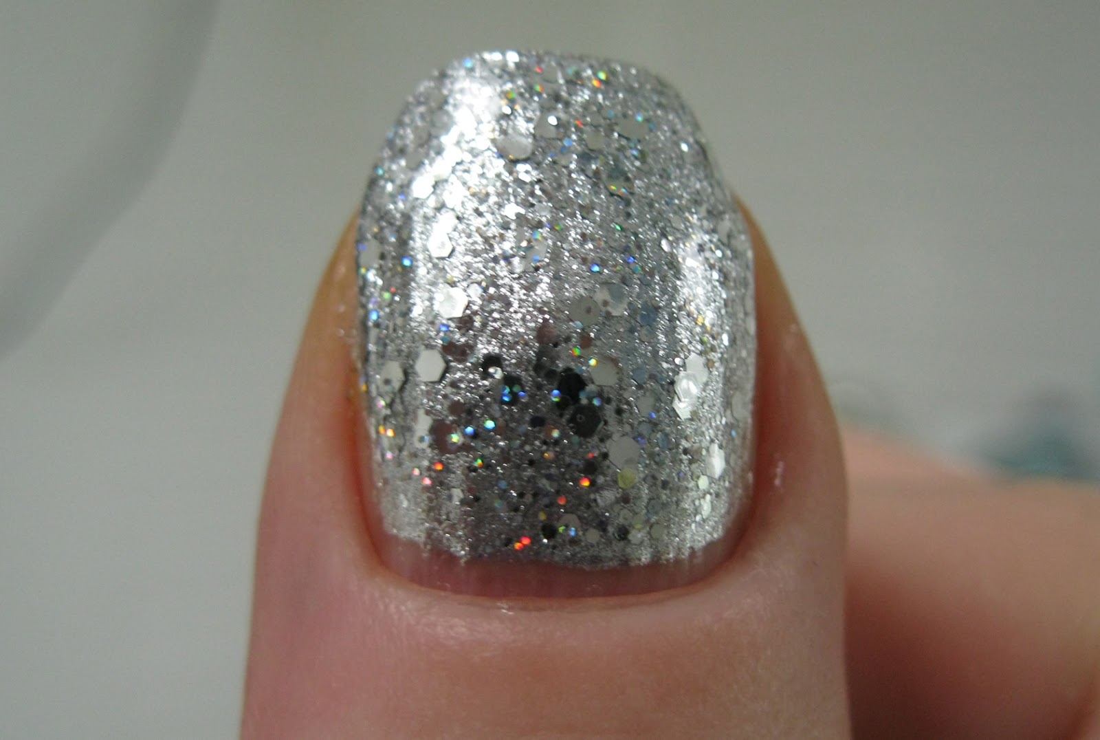 Lacquer Slacker Liz: Evolution of a Rainy Day Manicure