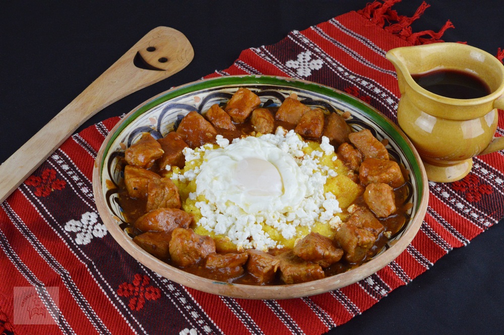 Tochitura dobrogeana - CAIETUL CU RETETE