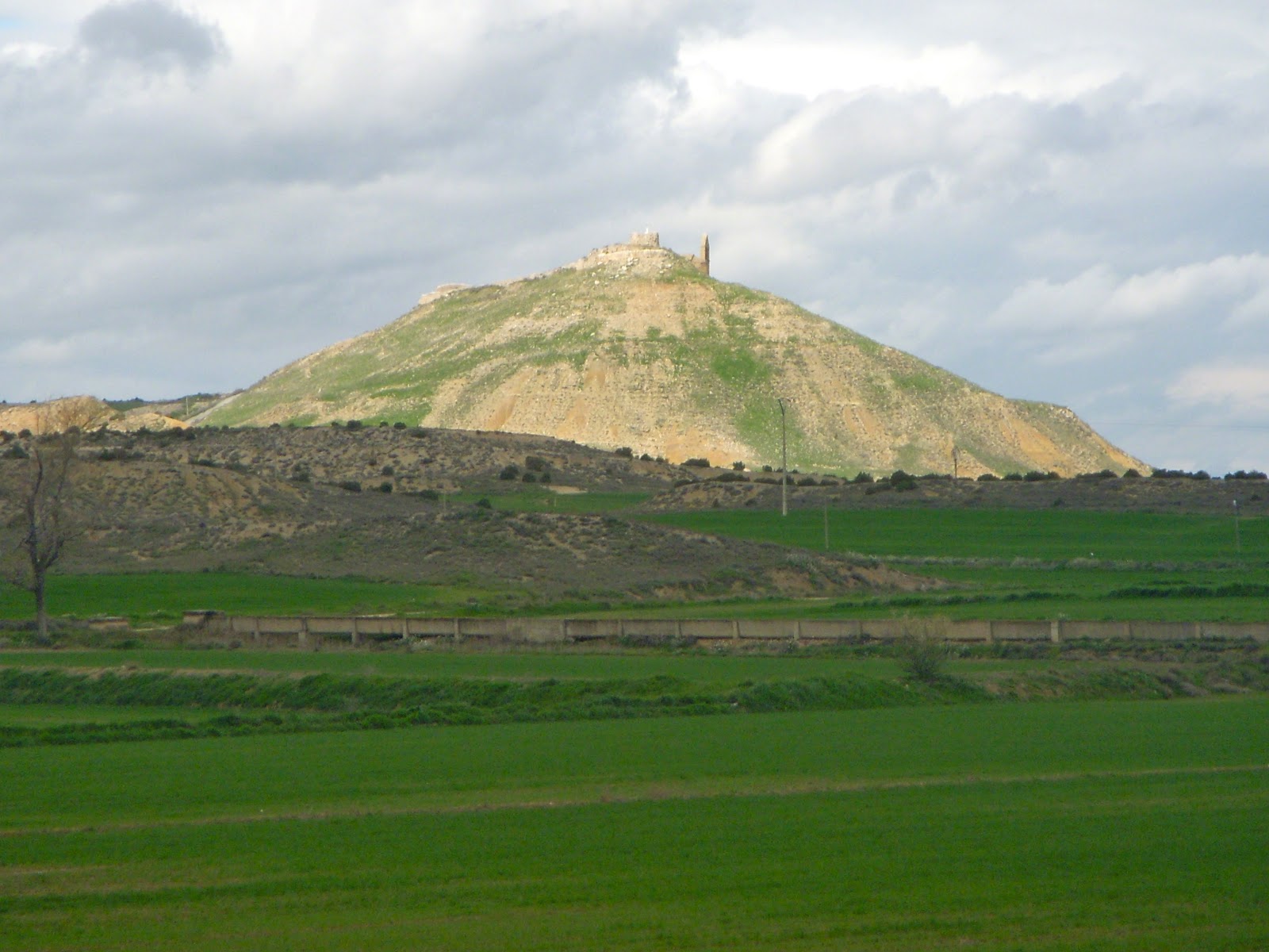 Paseos de Ikandu.: Desolado de Rada (431 metros) , Laguna de Rada y ...