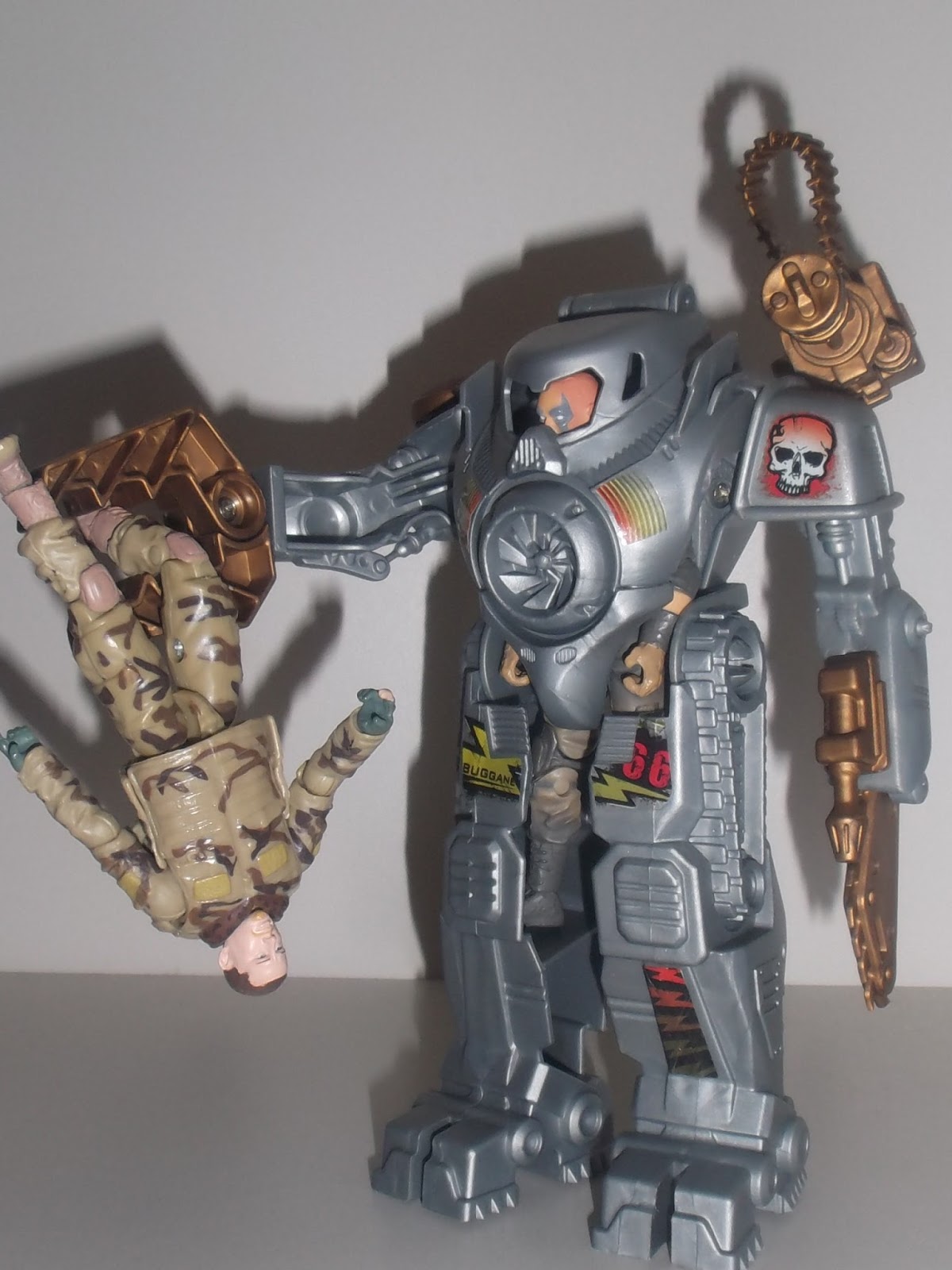 2 Minute Toy Break!: Mech Suit Mayhem!