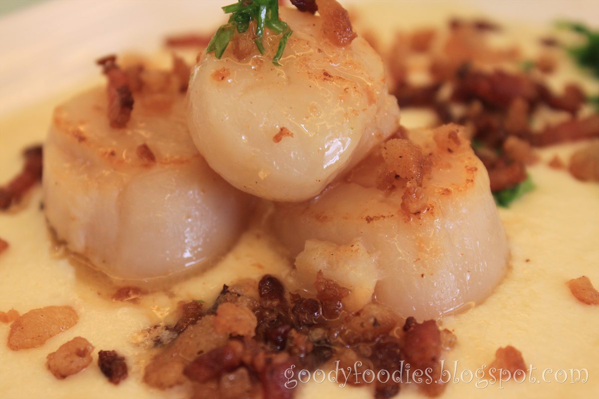 GoodyFoodies: I cooked: Pan seared scallops with cauliflower puree and ...