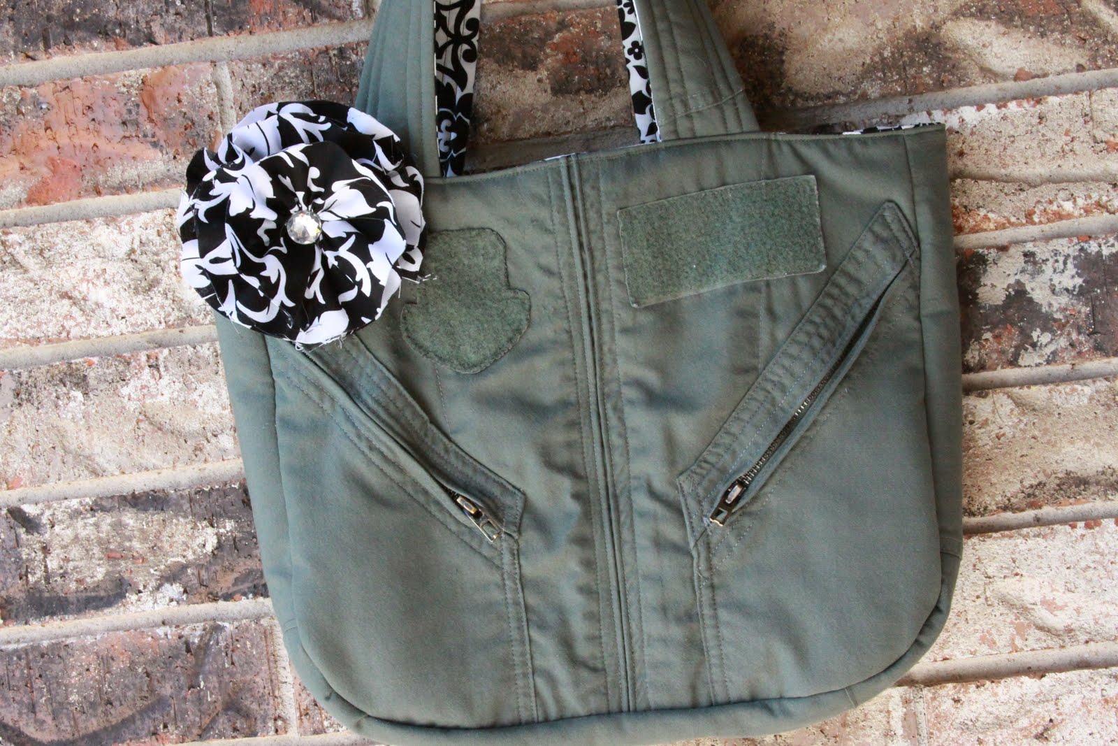 The Taylor Family: Bags, Bags and More Bags! - Flight suit bags