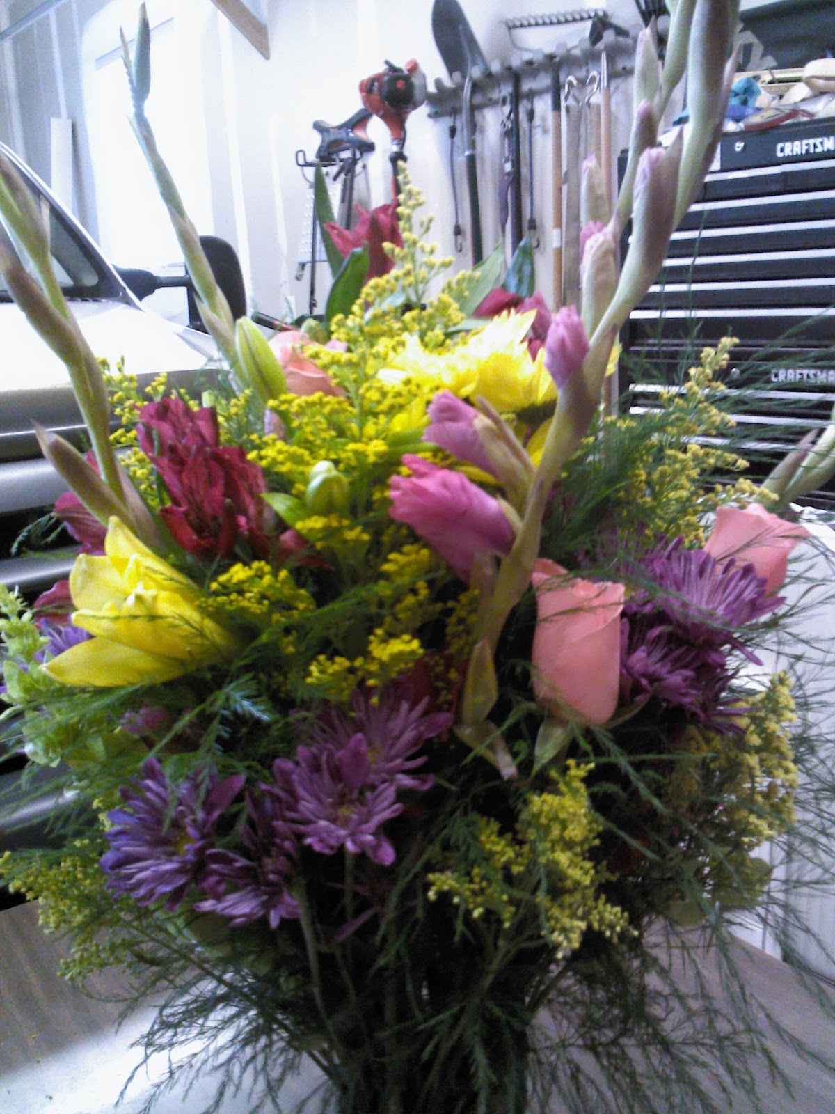Emmie's Hidden Floral: Birthday Arrangement!!