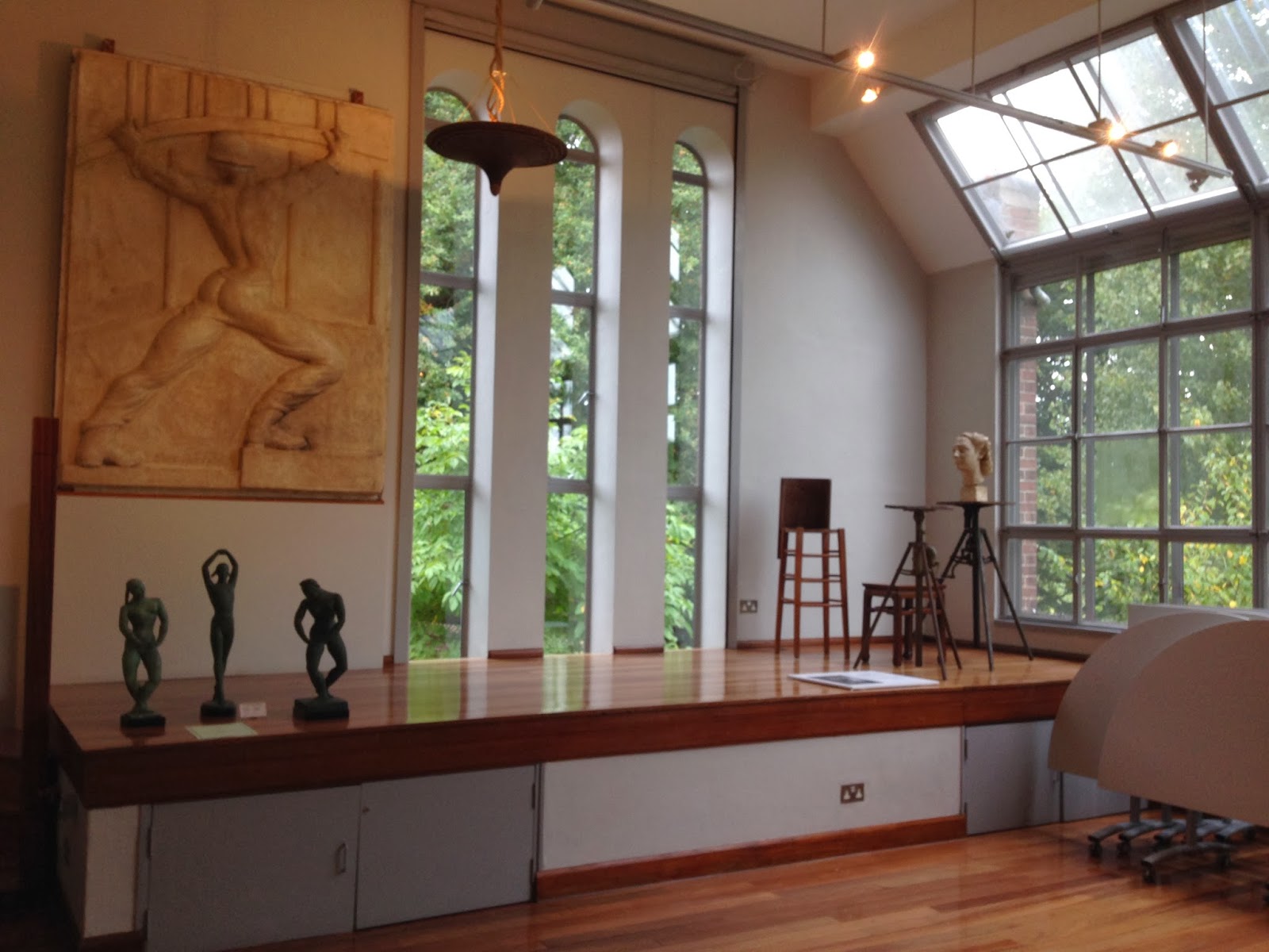 Miss B Takes A Walk: Dora Gordine & Dorich House