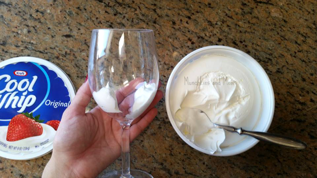 Jello Cloud Parfaits – Munchkins and Moms