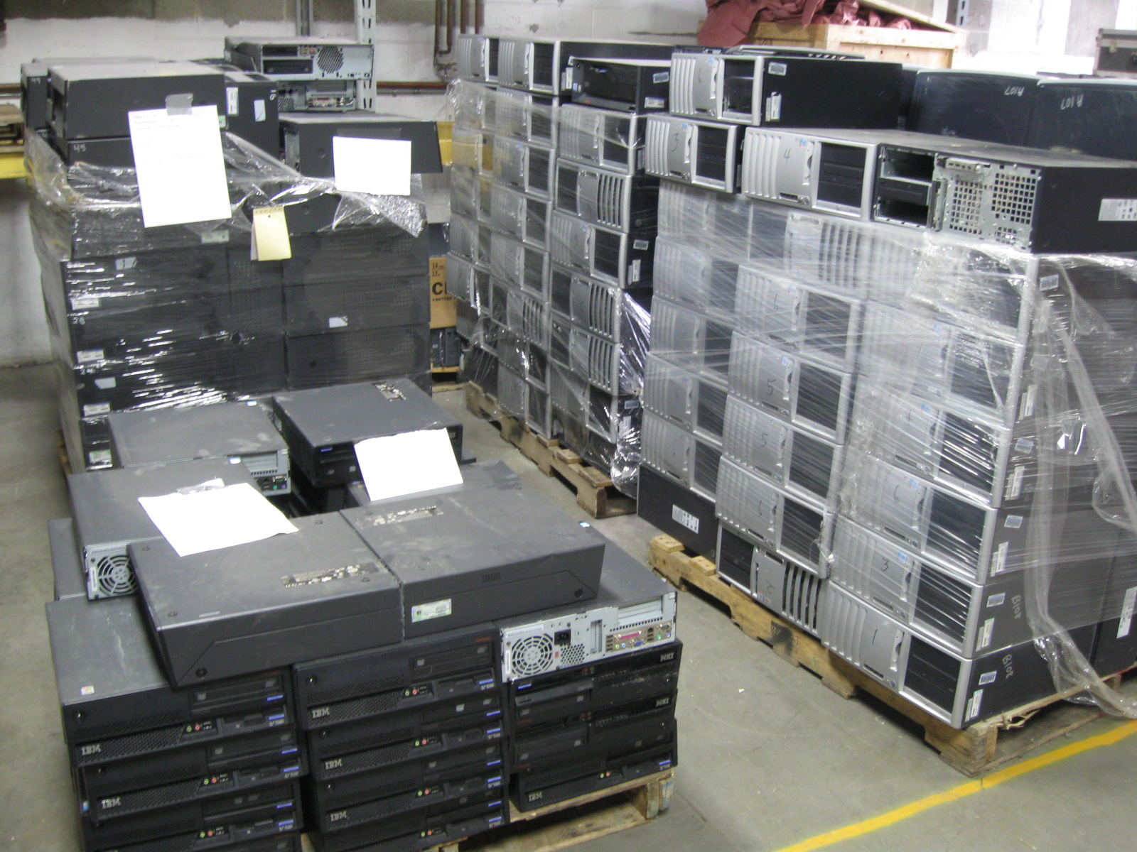 GWZ Surplus - GeeWhiZ what a deal!: IBM HP Compaq PC Computer Lots Now ...