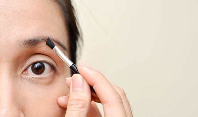 Tips-Tips Menumbuhkan Alis yang Botak dalam Waktu Singkat - Berita ...