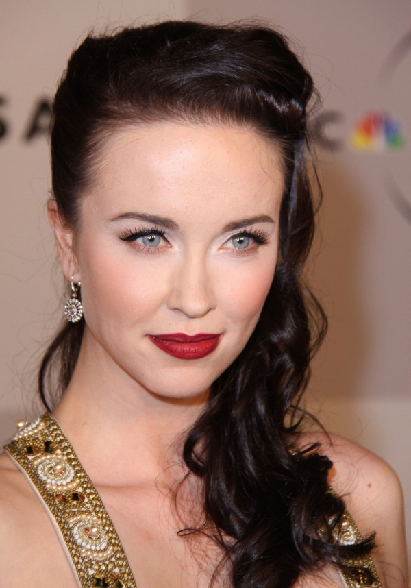 Elyse Levesque summary | Film Actresses