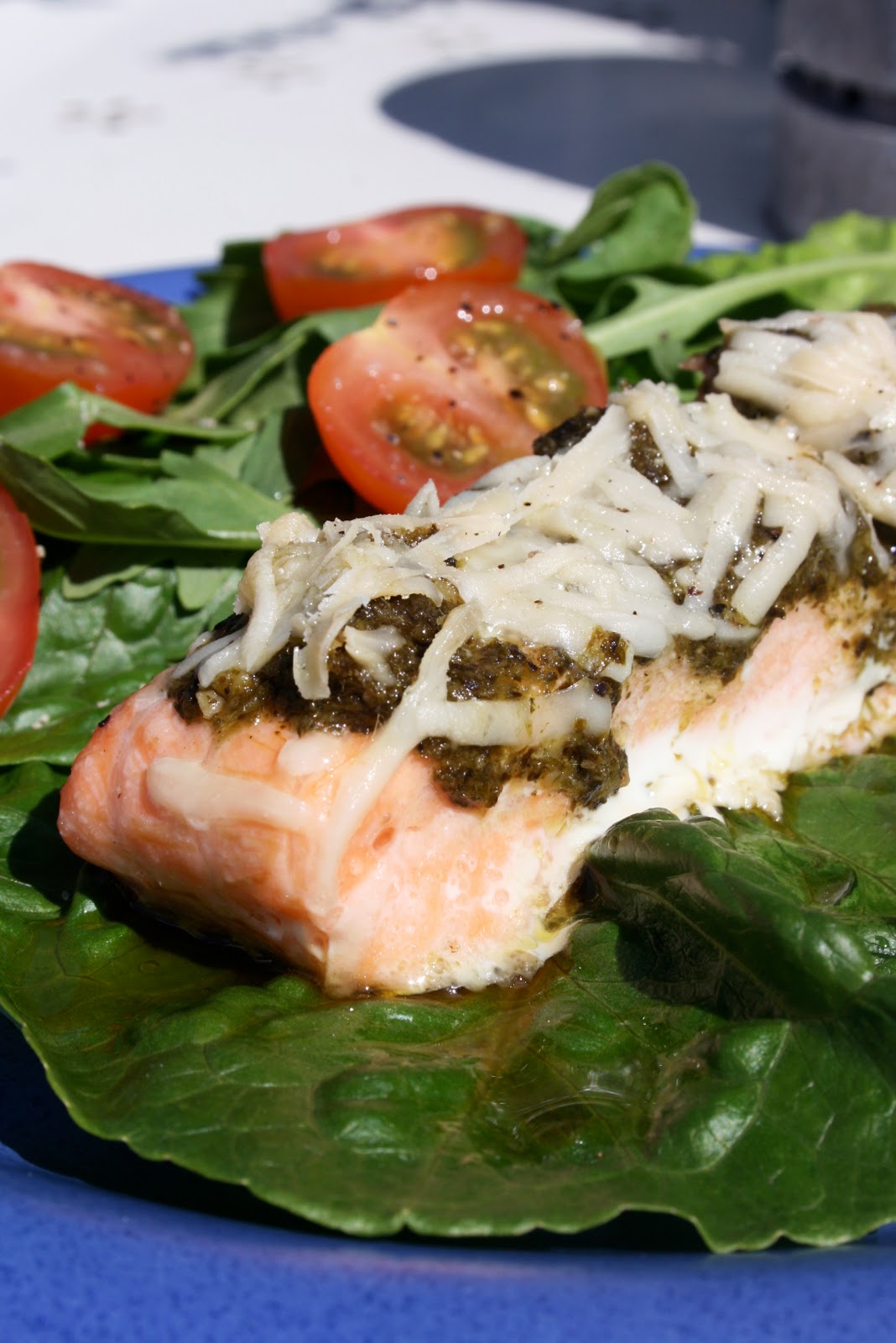 Recept favoriter, Vegetariskt: Ugnsbakad lax med pesto