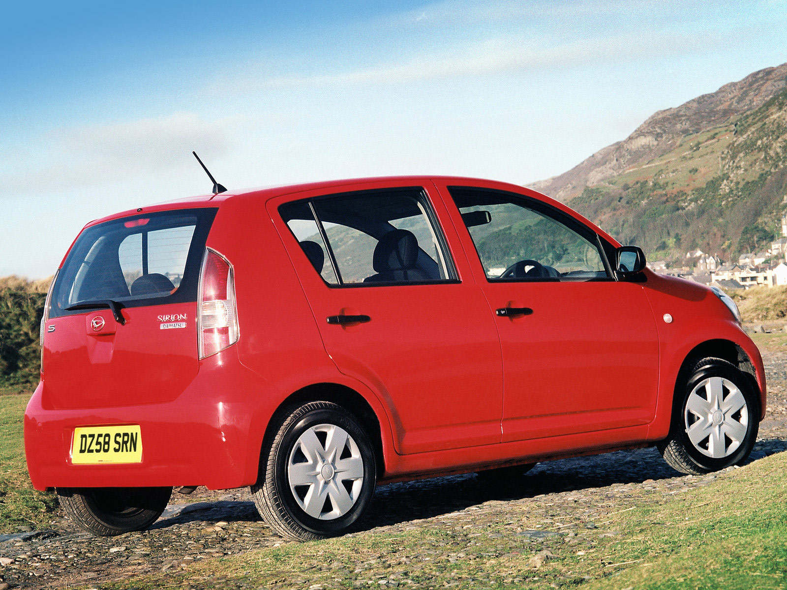2007 DAIHATSU Sirion japan automobiles